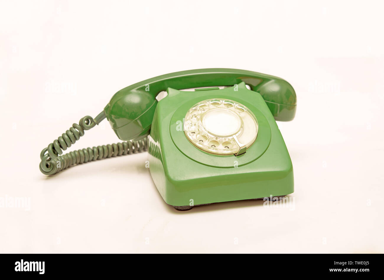 Photo of old telephone set hi-res stock photography and images - Alamy