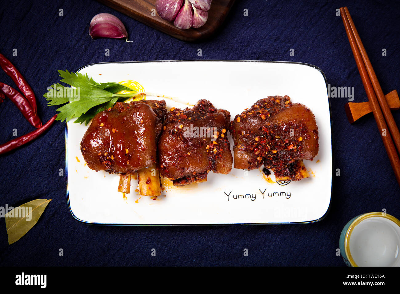 Halogen pig's foot sauce, pig's hand Stock Photo - Alamy