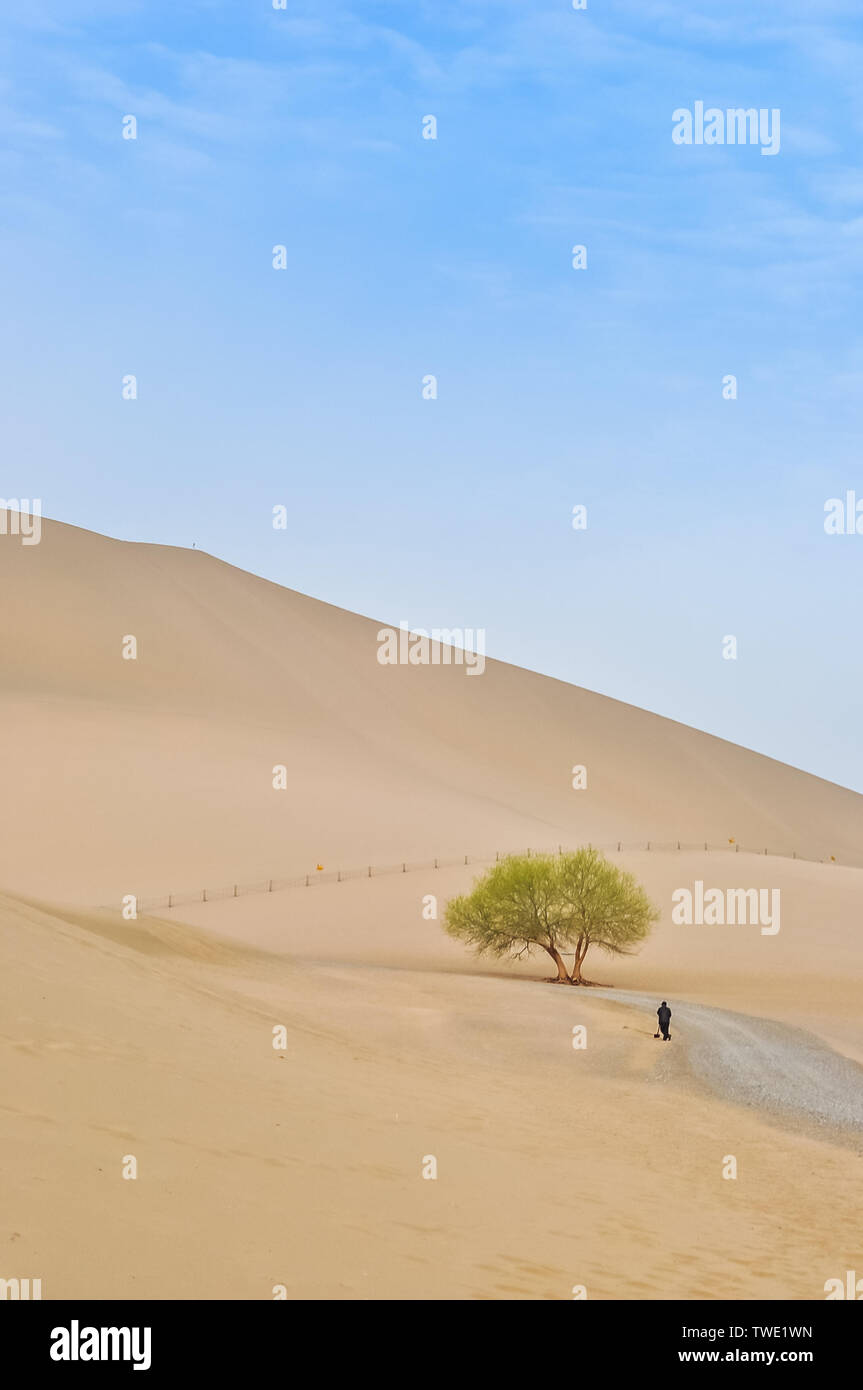 Desert Scenery of Mingsha Mountain, Dunhuang, Gansu Province Stock ...