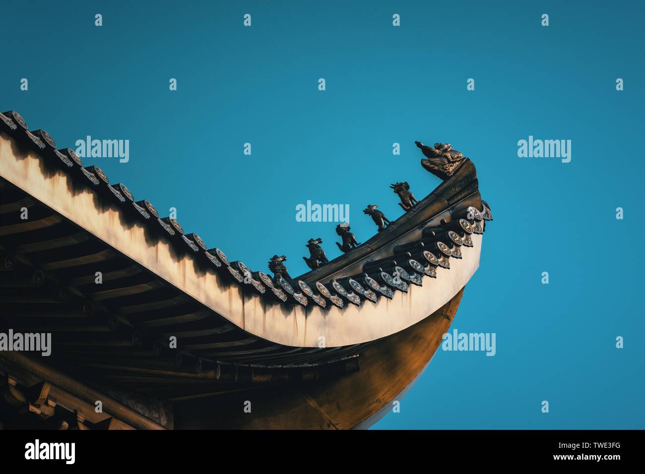 Jinding ancient architecture hi-res stock photography and images - Alamy