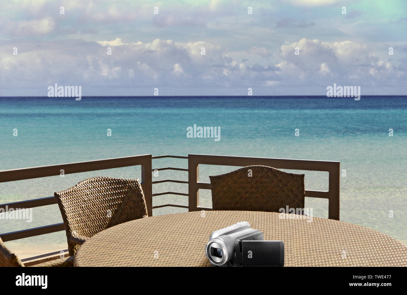 Modern digital camera recording viewfinder hi-res stock photography and ...