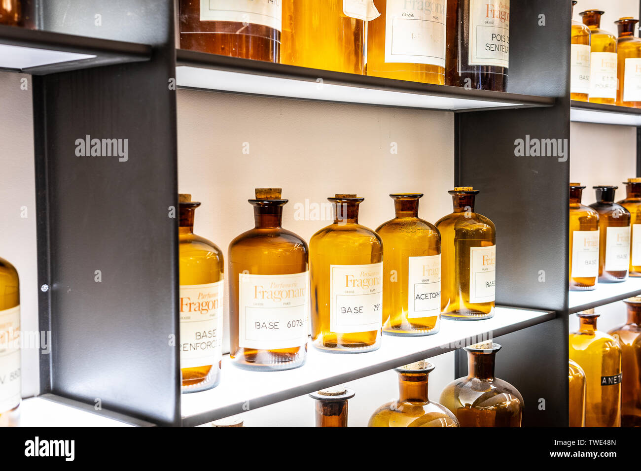 The Top 10 Perfume Shops In Paris | atelier-yuwa.ciao.jp