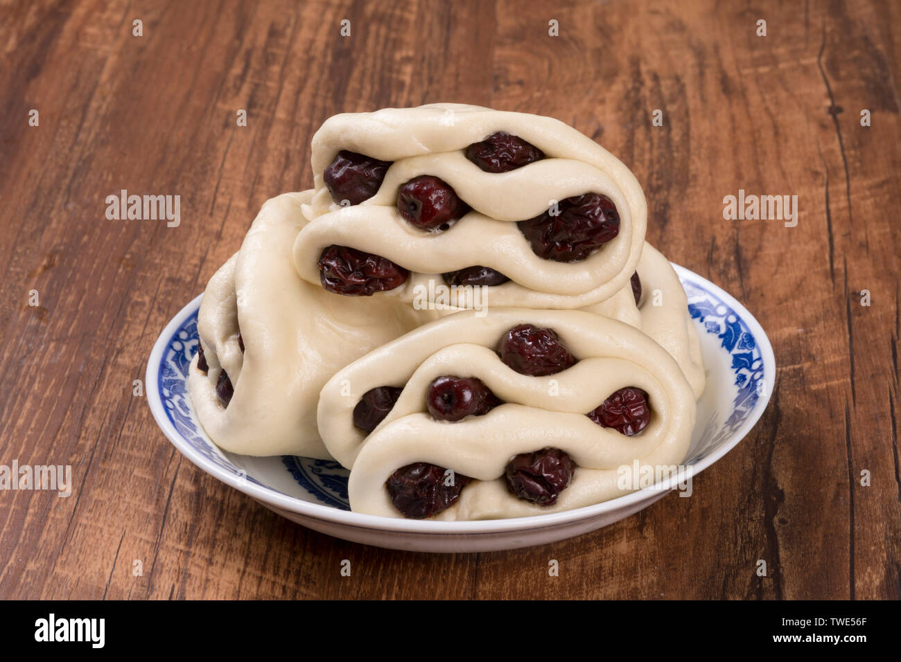 Steamed corn rolls hi-res stock photography and images - Alamy