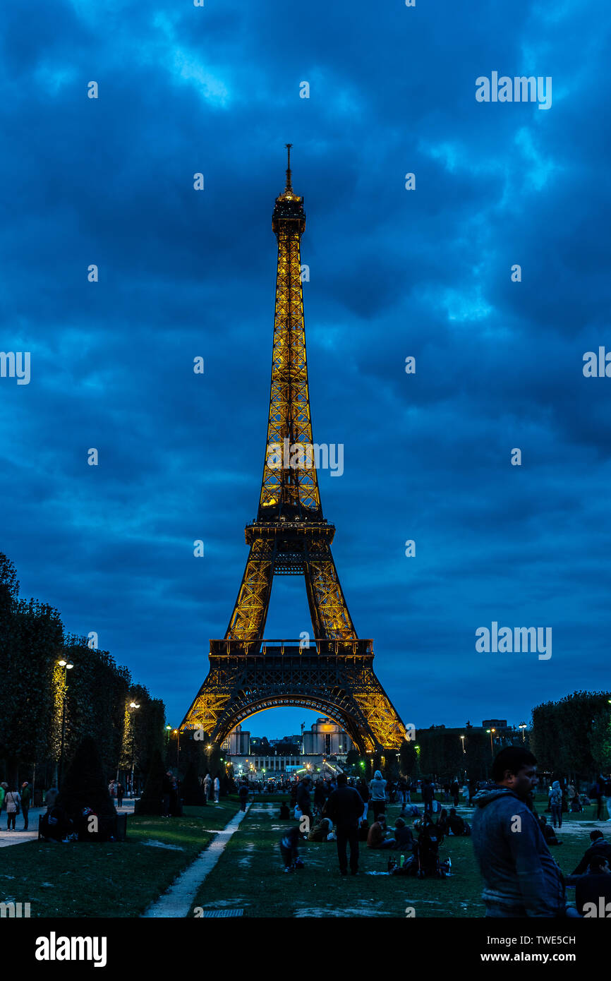 PARIS, FRANCE, October 2018: famous Eiffel Tower in night. Eiffel Tower ...