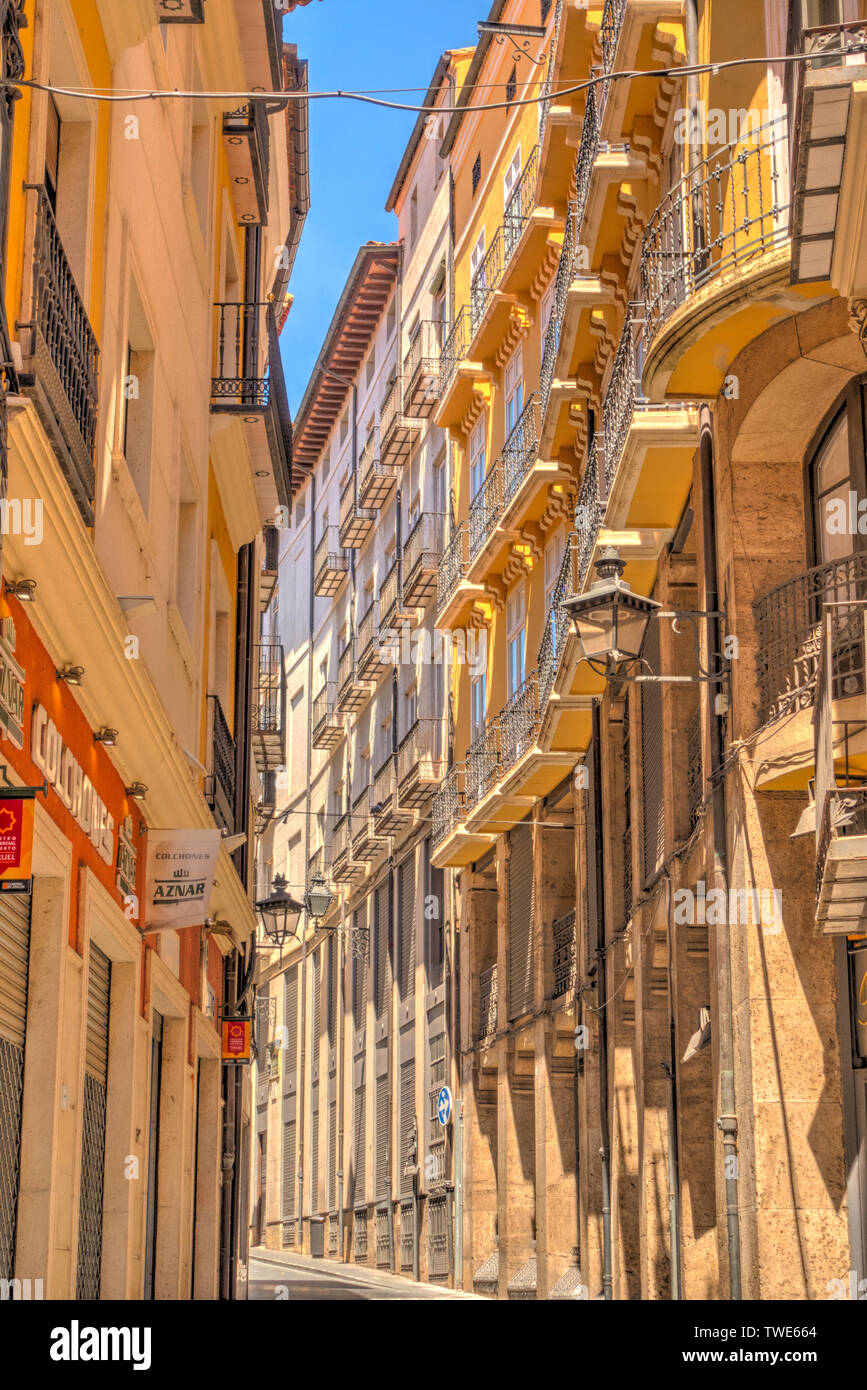 Teruel lovers sculpture hi-res stock photography and images - Alamy