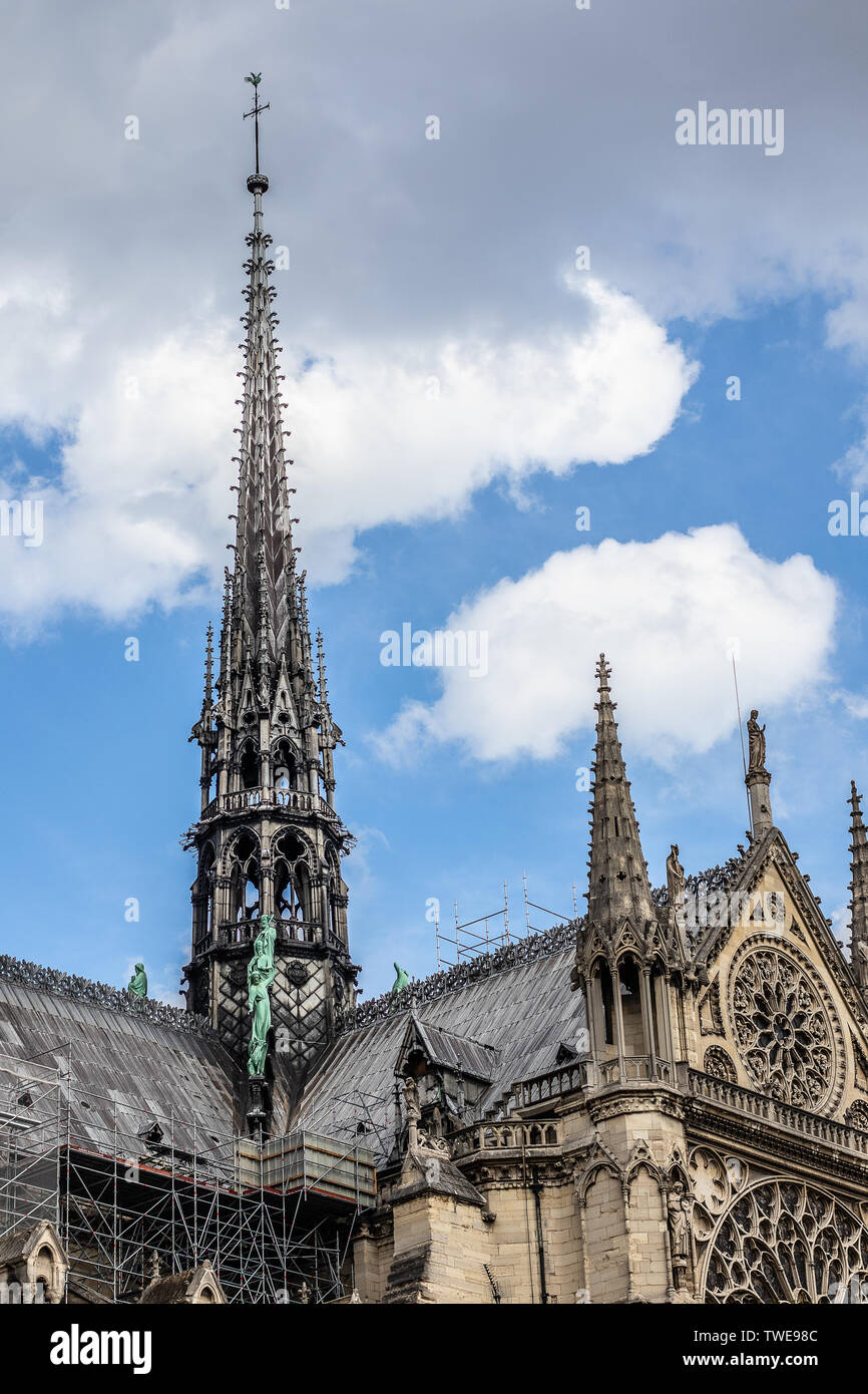 Parisian gothic architecture hi-res stock photography and images - Alamy