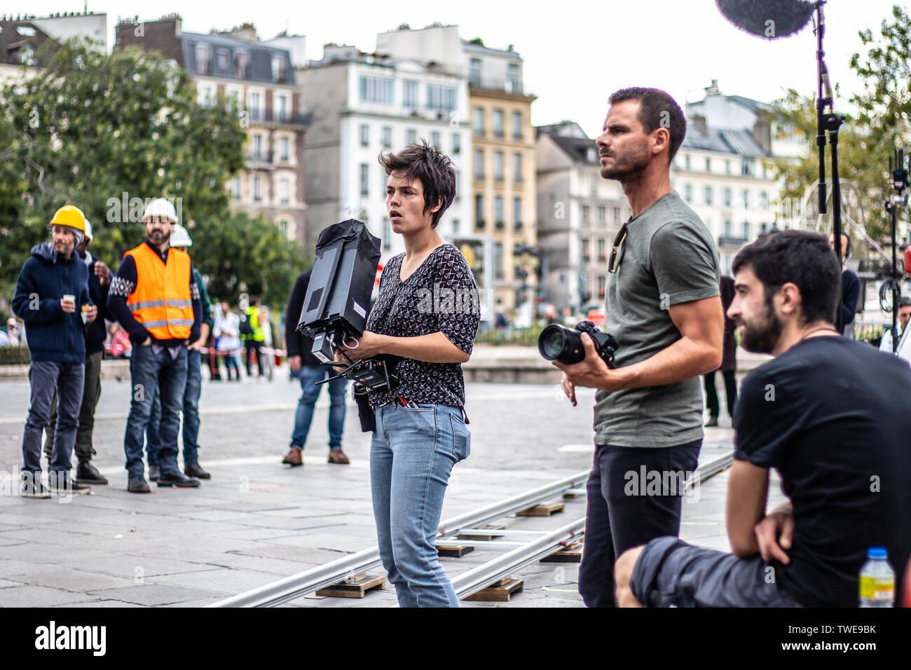 Man and television and trolley hi-res stock photography and images - Alamy