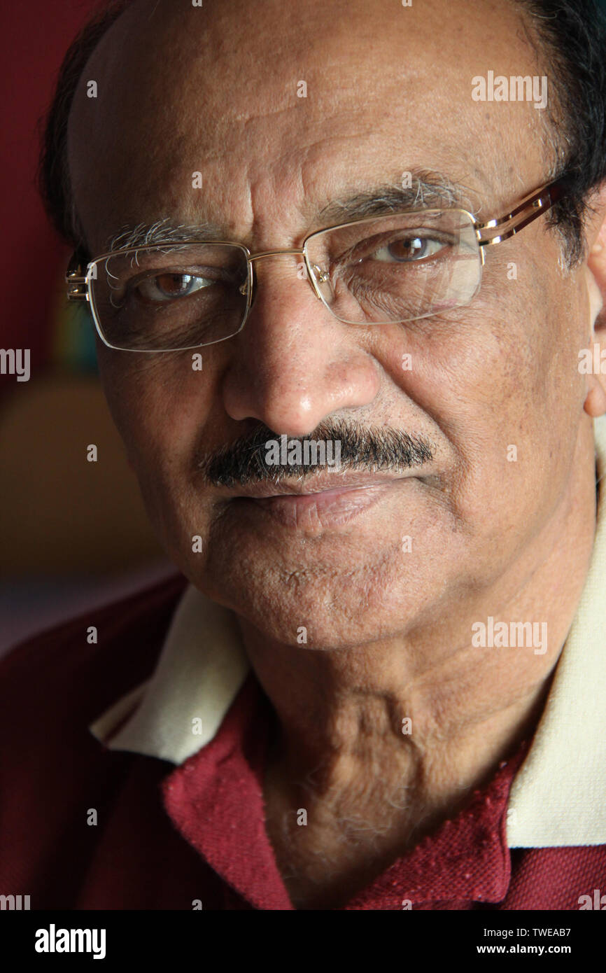 Portrait of a man thinking Stock Photo - Alamy