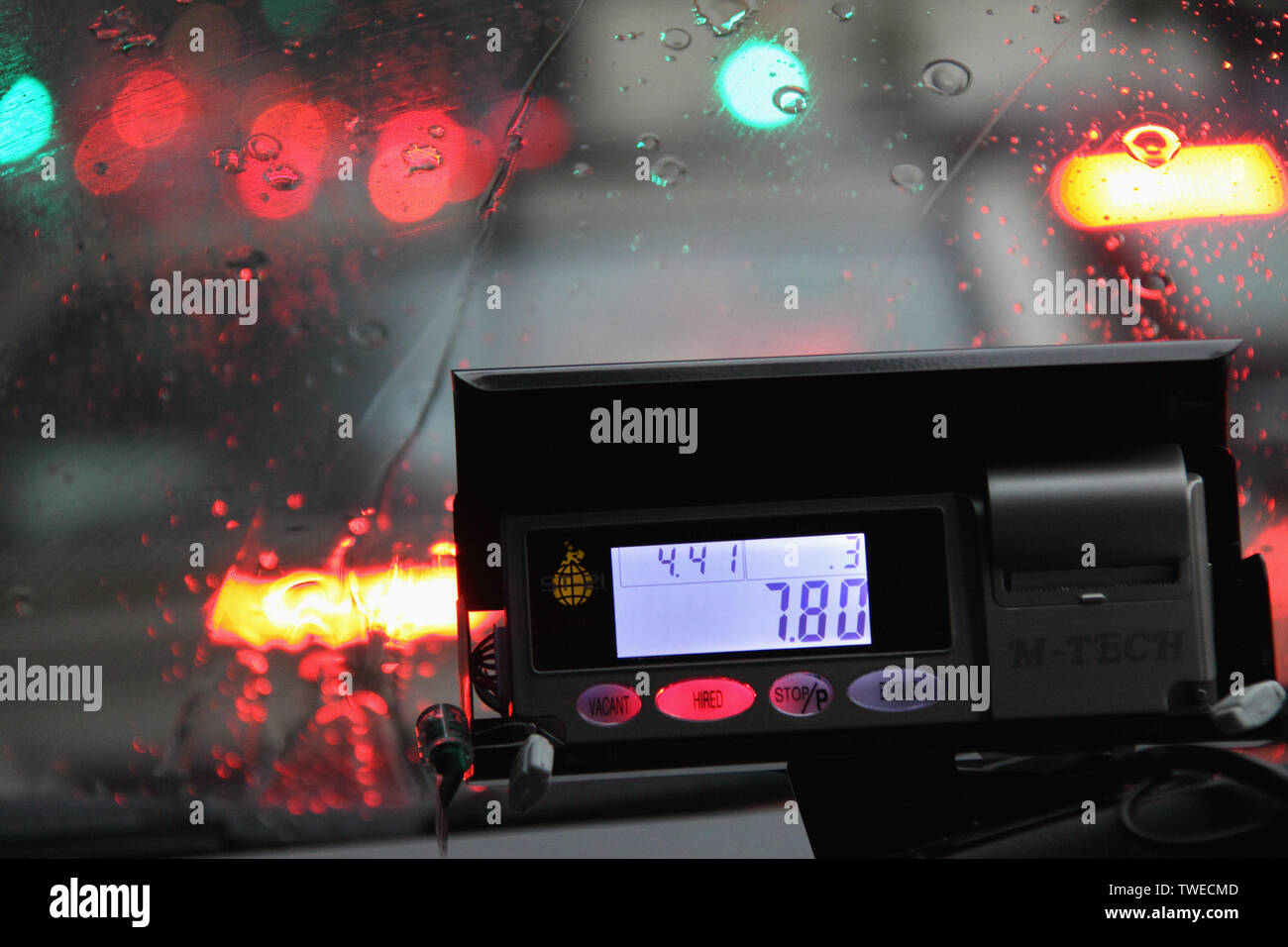 Taxi meter hi-res stock photography and images - Alamy