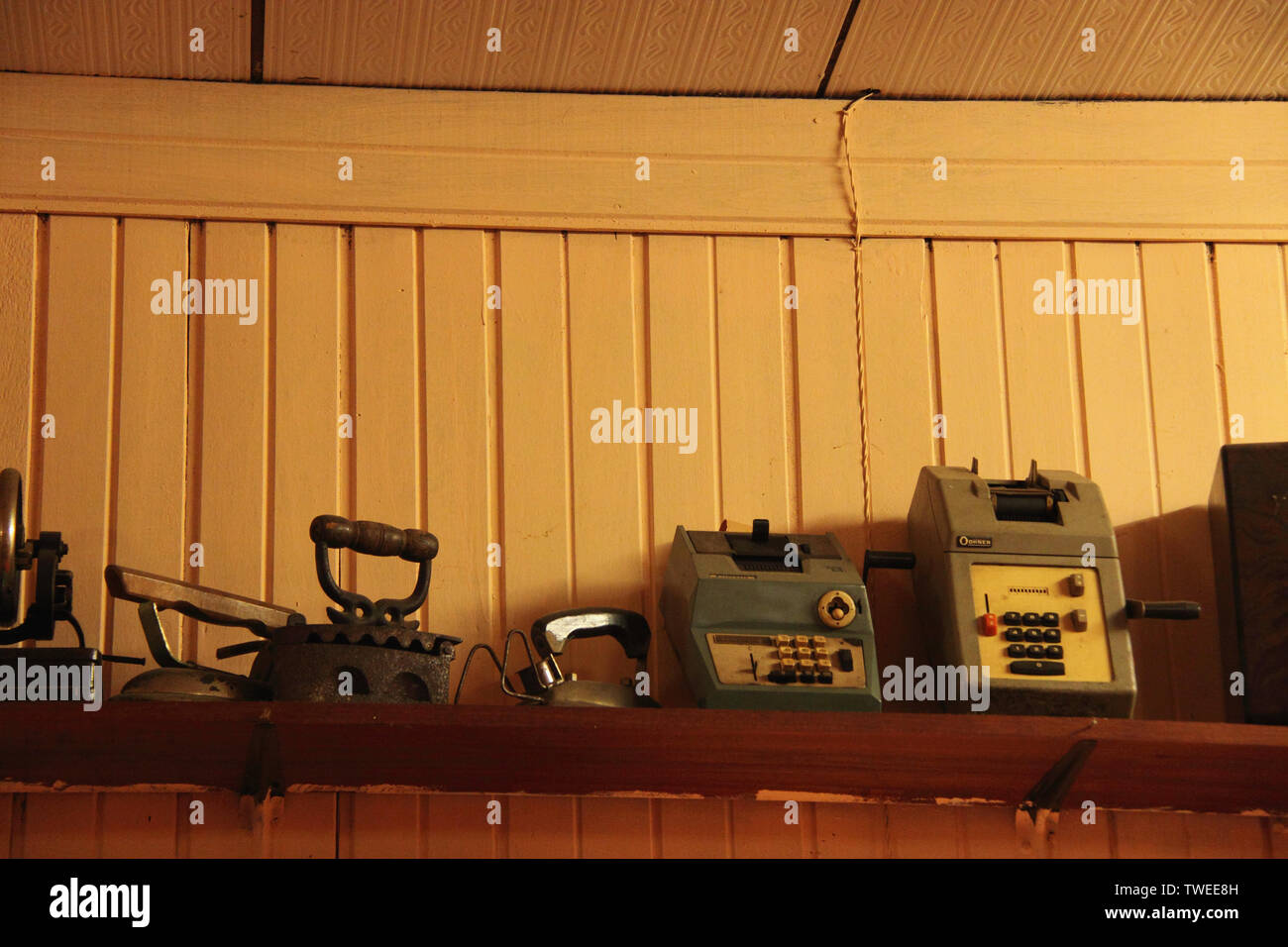 Old adding machine hi-res stock photography and images - Alamy