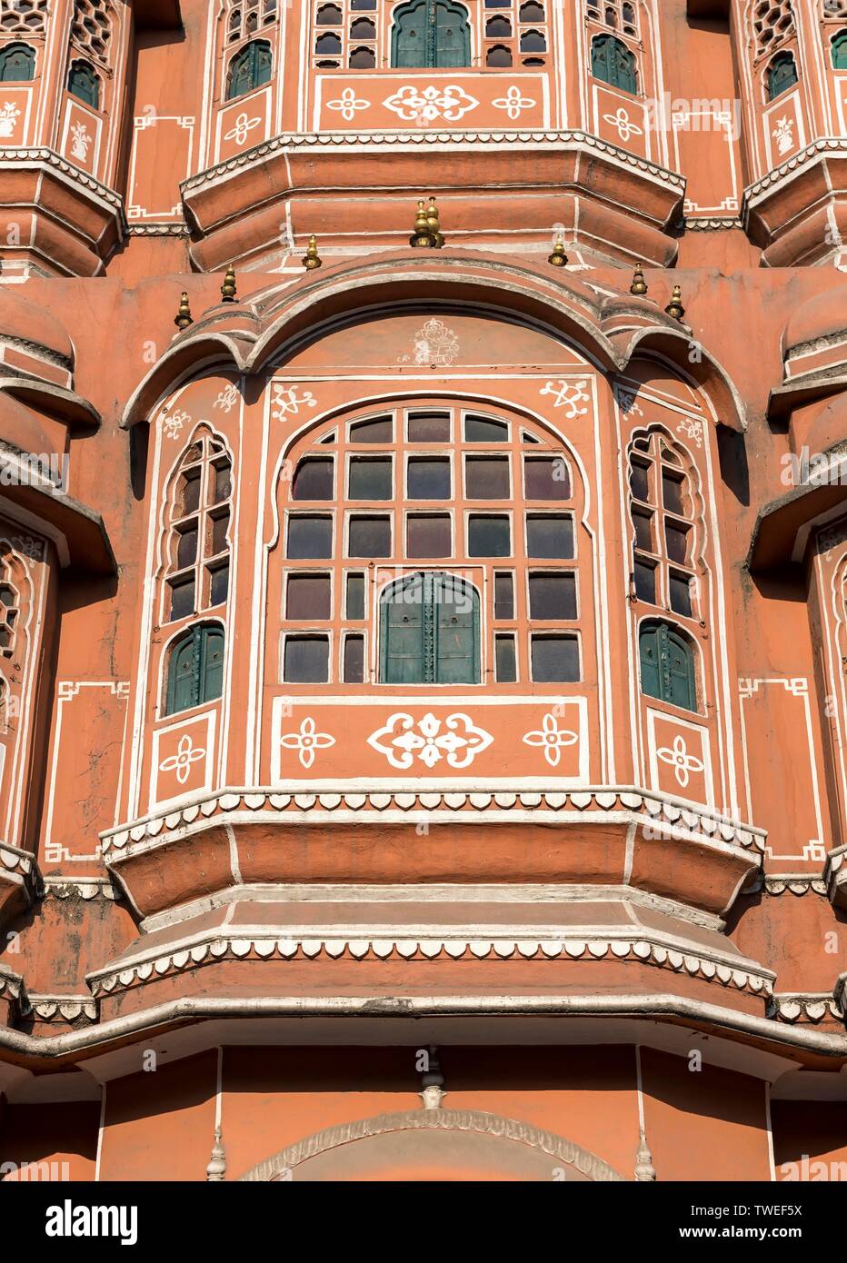 Close-up, window of facade of Hawa Mahal, Palace of Winds, Jaipur ...