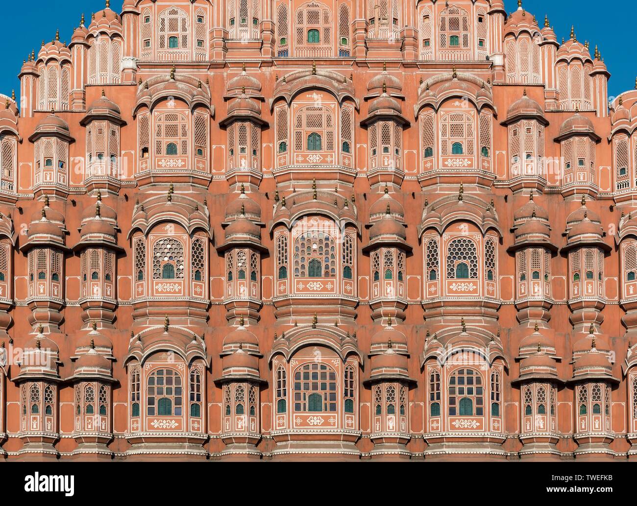 Frontal Facade of Hawa Mahal, Palace of Winds, Jaipur, Rajasthan, India ...