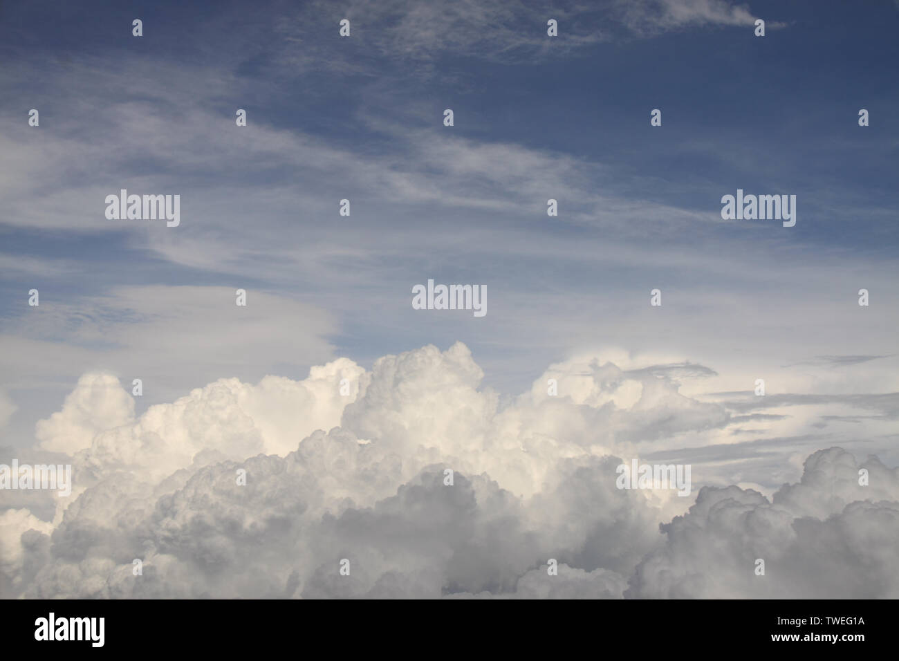 Meteorology and beauty in nature hi-res stock photography and images ...