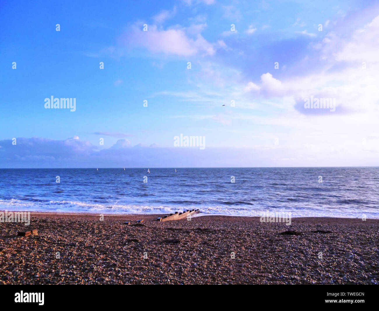 Sailing boat in english channel hi-res stock photography and images - Alamy