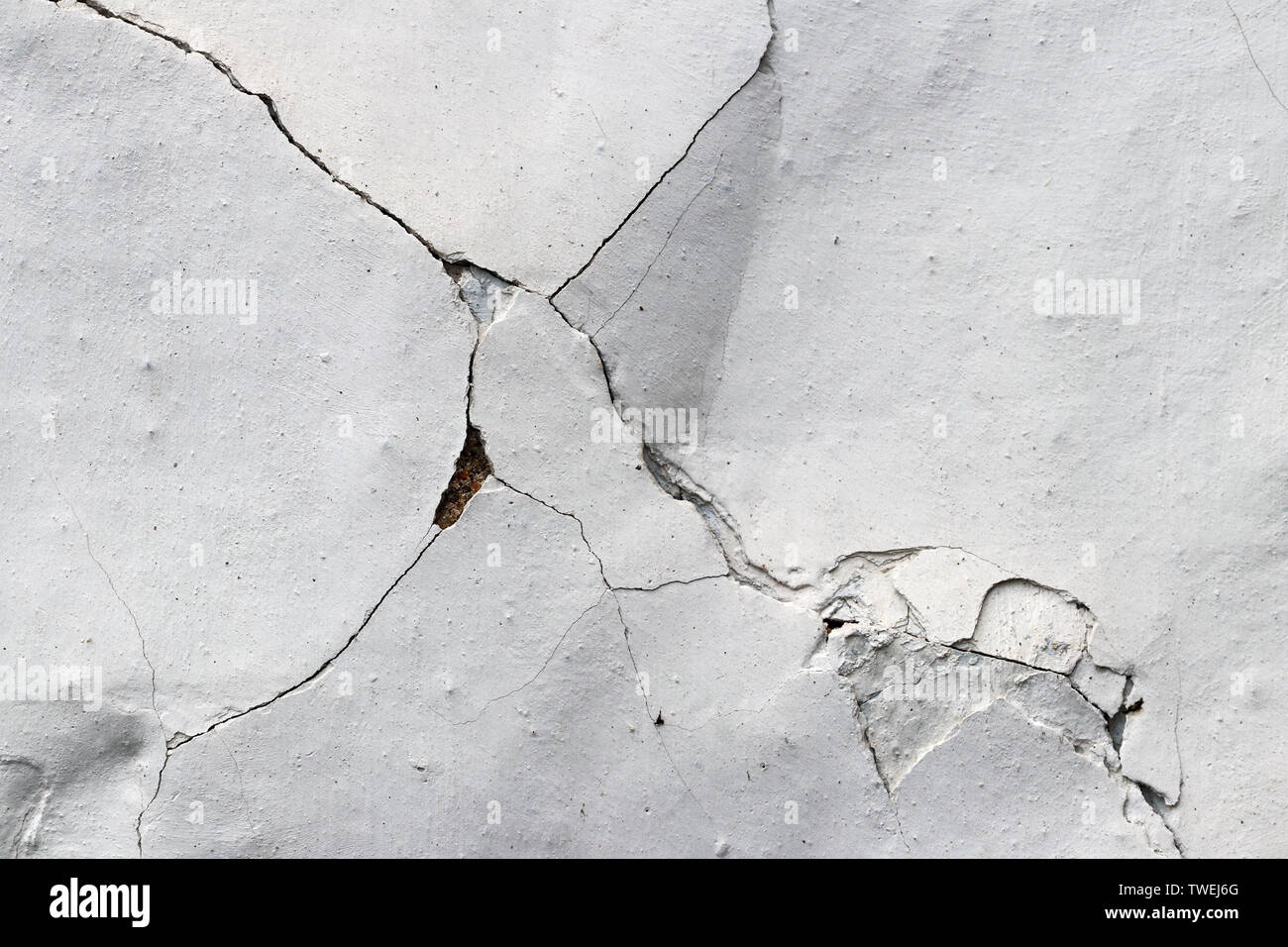 Cracked plaster mural hi-res stock photography and images - Alamy