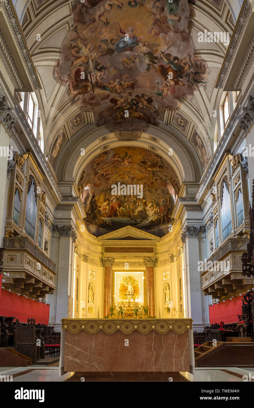 Interior of the cathedral of palermo hi-res stock photography and ...
