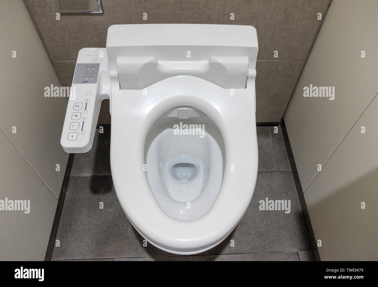 Japanese high tech toilet hi-res stock photography and images - Alamy