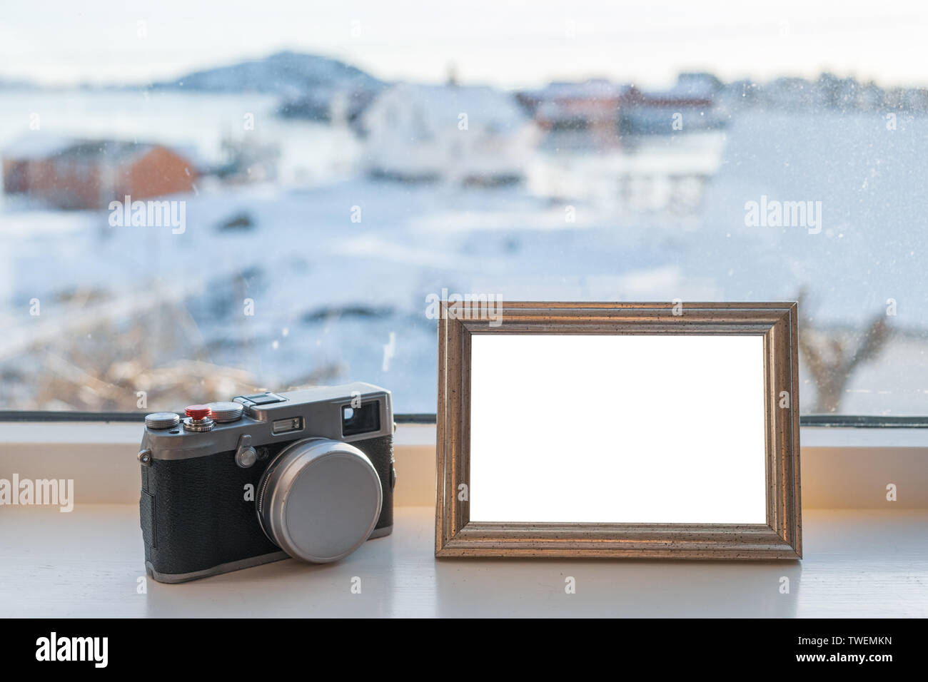 Decorative window film hi-res stock photography and images - Alamy