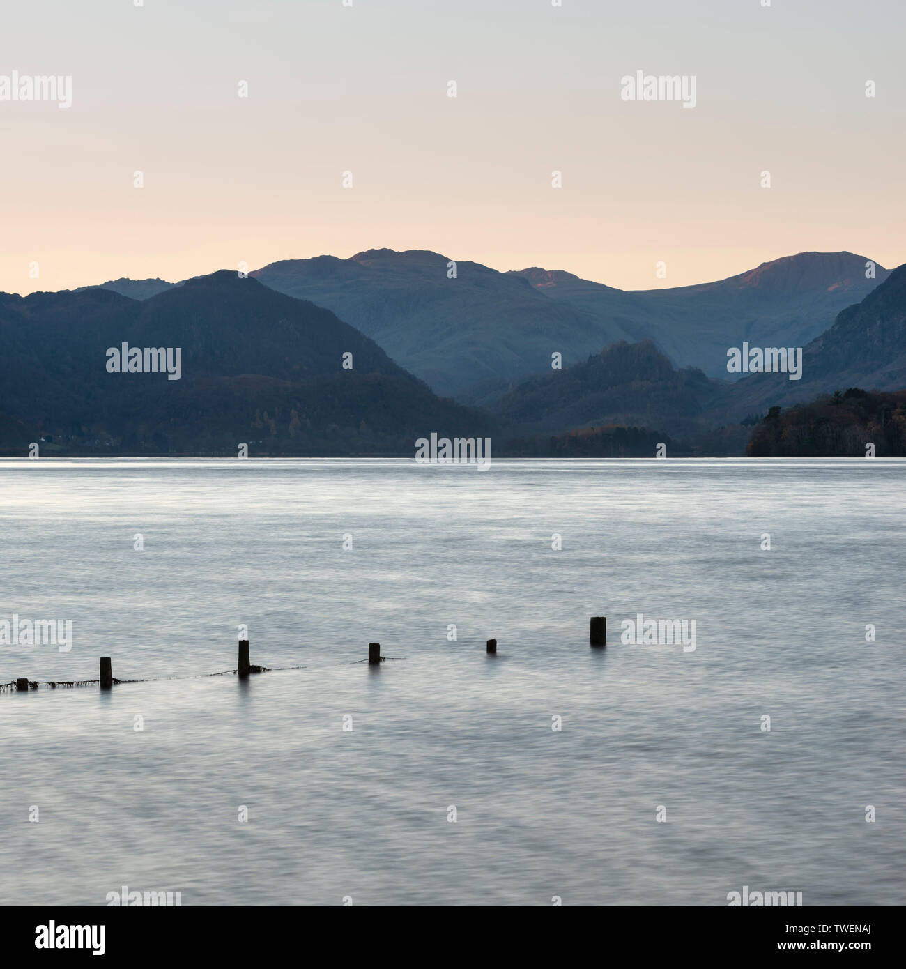 Beautiful long exposure landscape image of Derwent Water in Lake ...
