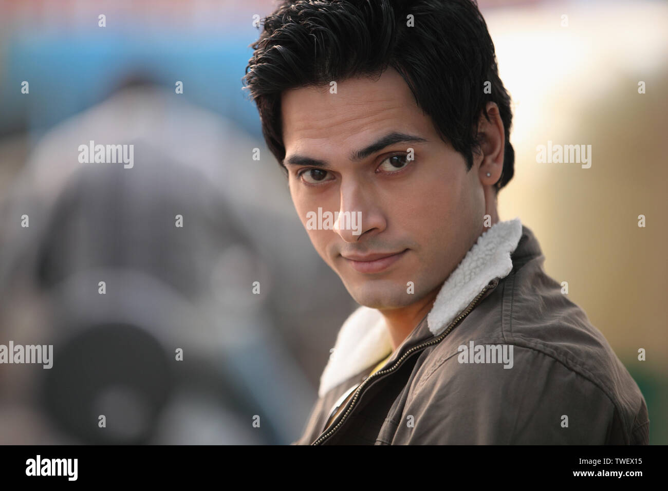 Side profile of a man Stock Photo - Alamy