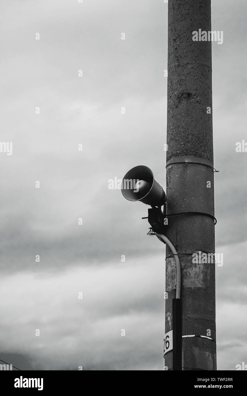 Light wave cable hi-res stock photography and images - Alamy