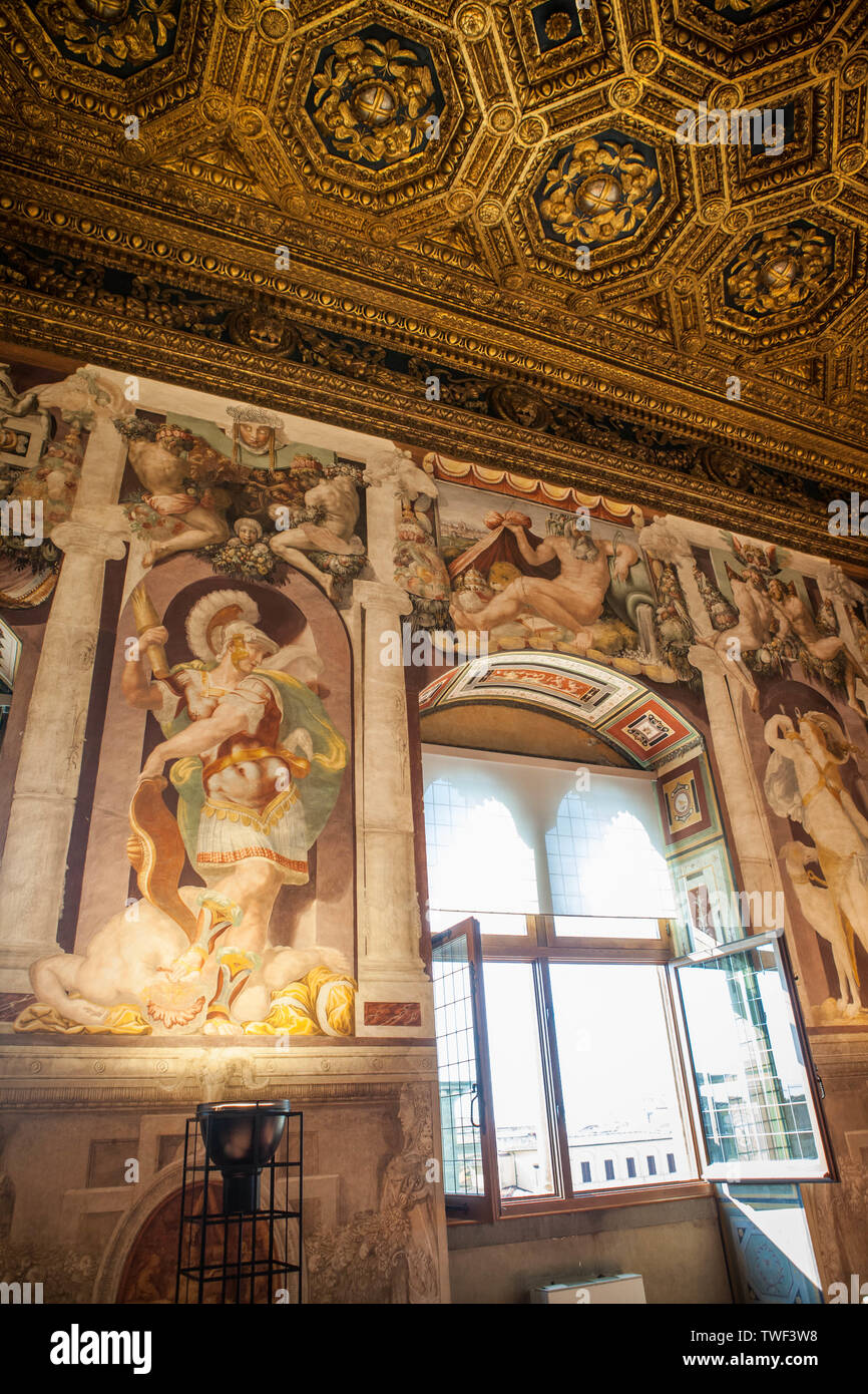 Italian Scene from Florence, Tuscany, Italy Stock Photo - Alamy