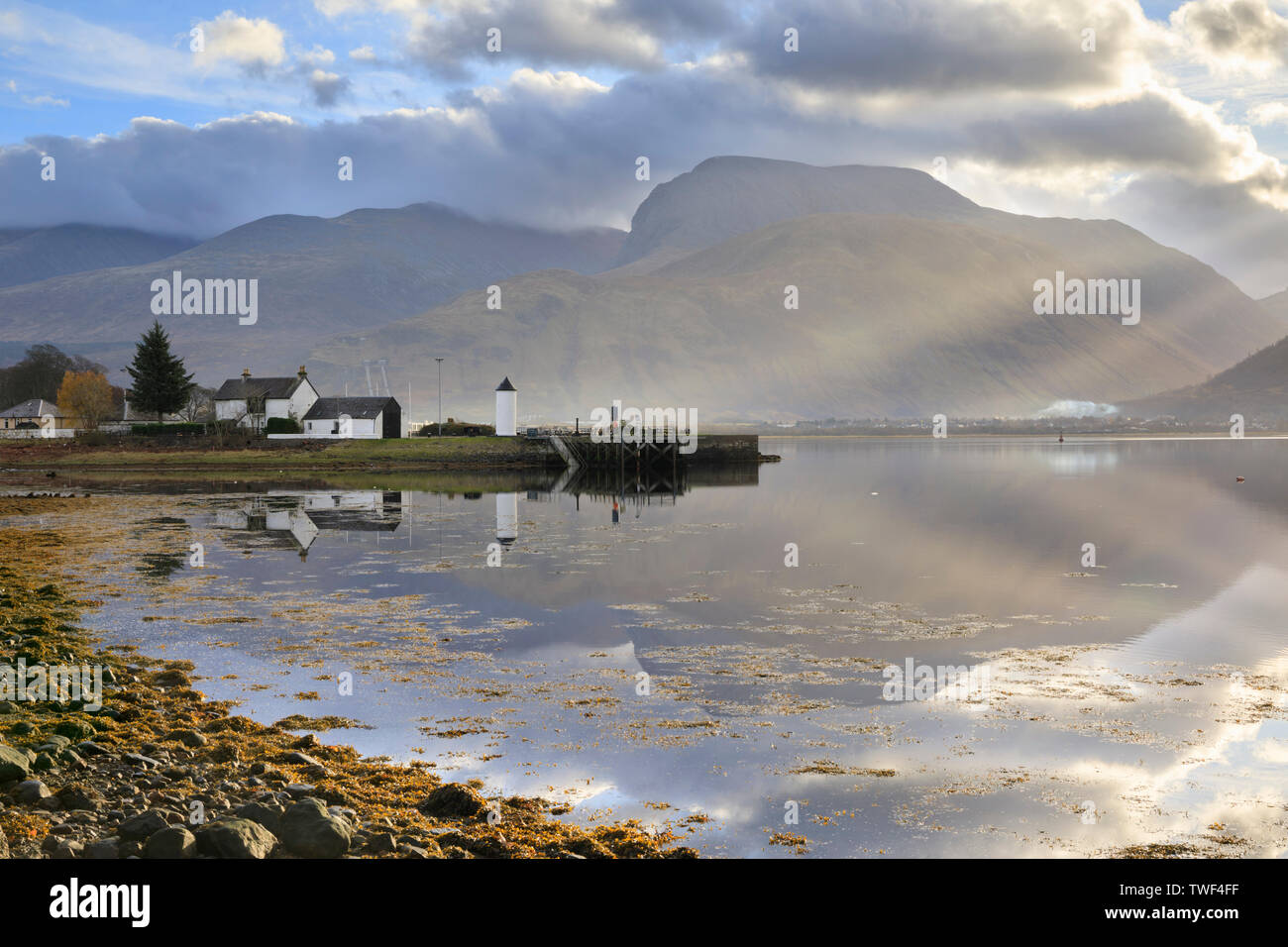 Shore of loch eil hi-res stock photography and images - Alamy