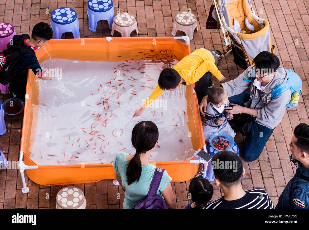 Game boy colour hi-res stock photography and images - Alamy