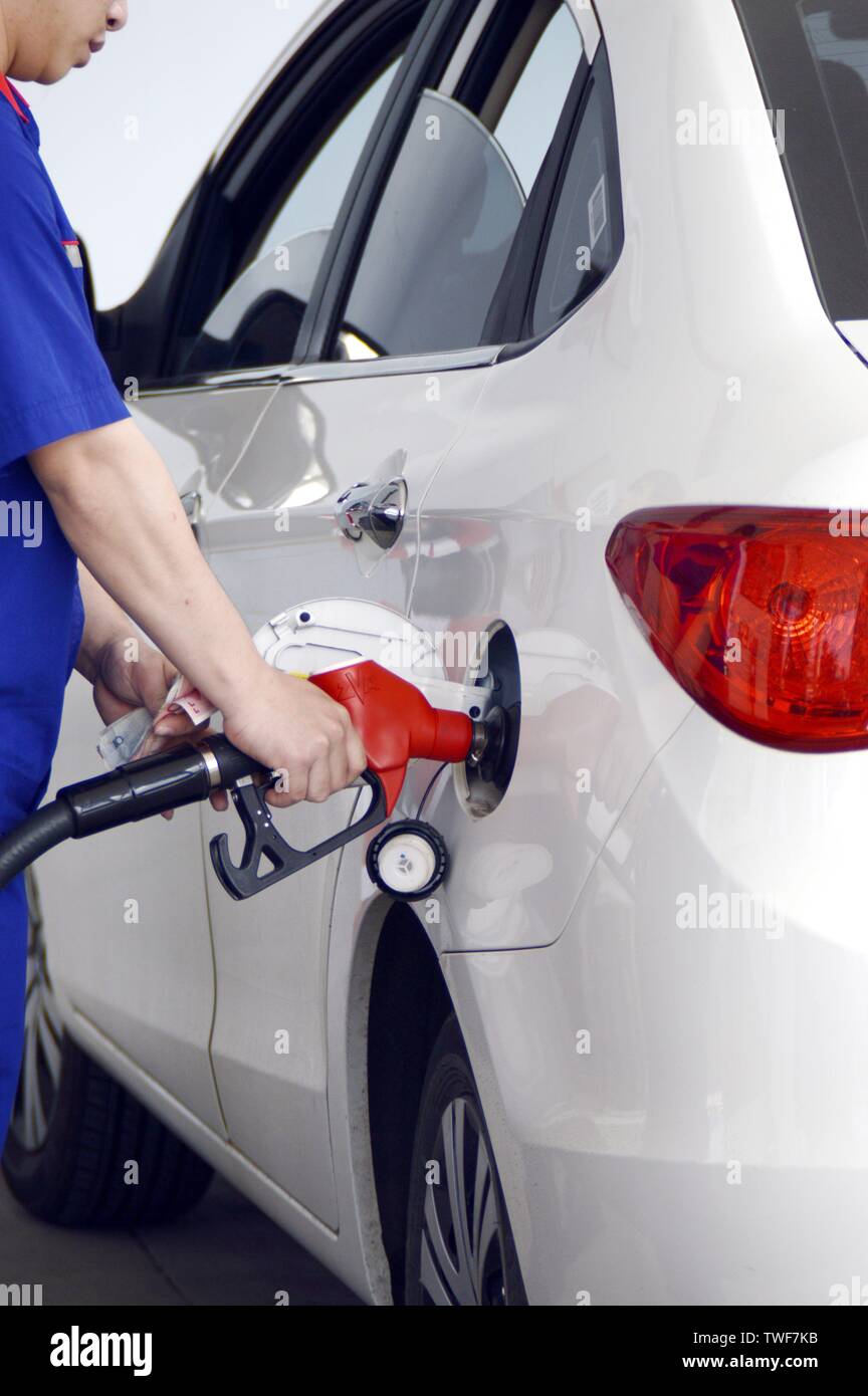 Refuel the car Stock Photo - Alamy