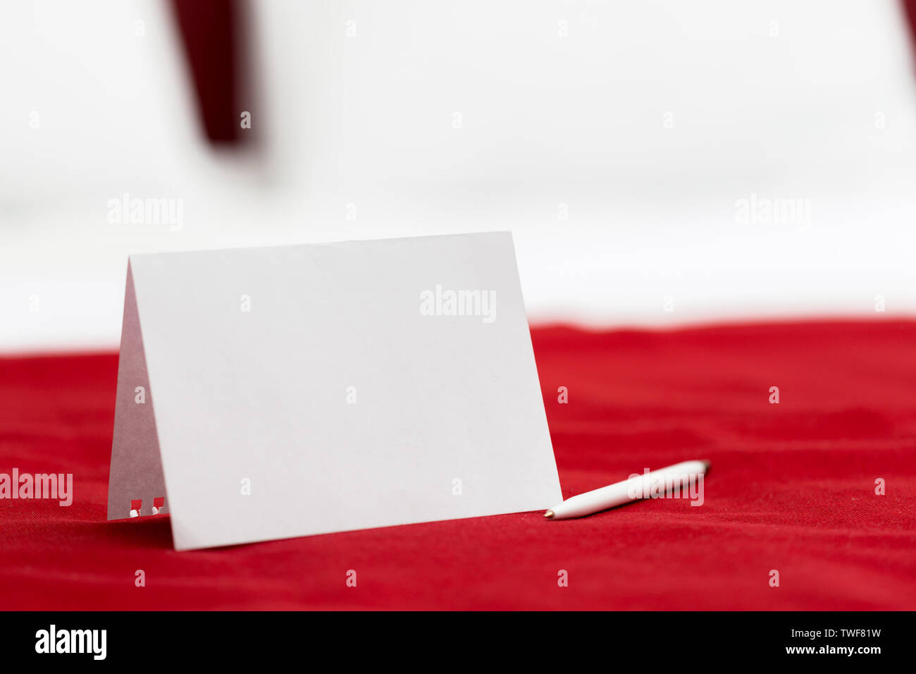 notes in a hotel room Stock Photo - Alamy