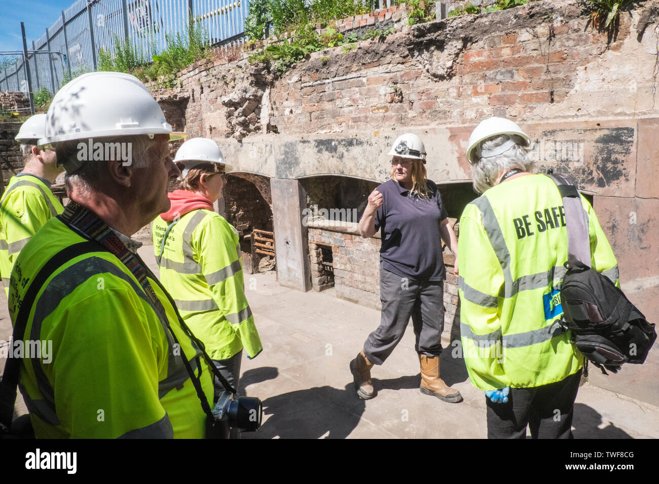 Liverpool underground tunnels hi-res stock photography and images - Alamy