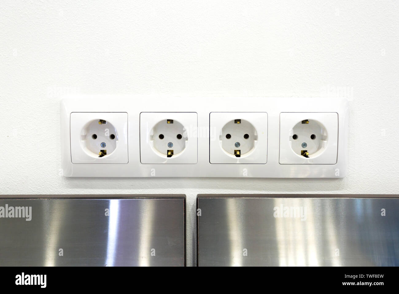 Homewall hi-res stock photography and images - Alamy