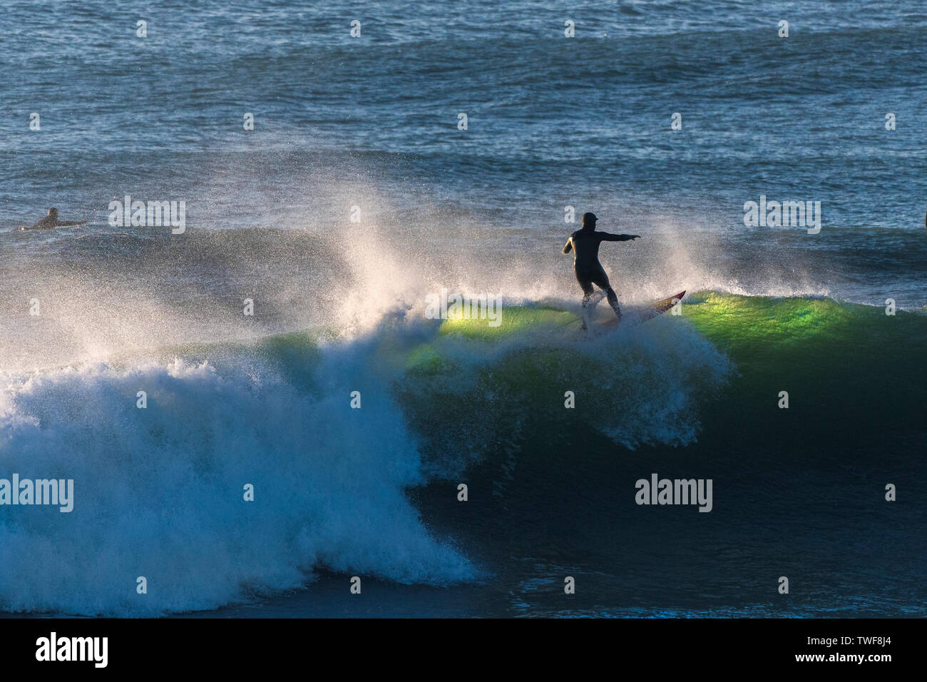 Surfing cornwall wave hi-res stock photography and images - Alamy