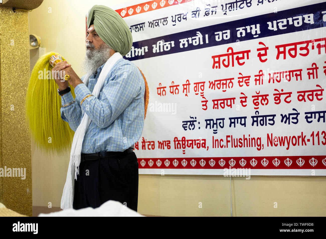Sikh temple sign hi-res stock photography and images - Alamy