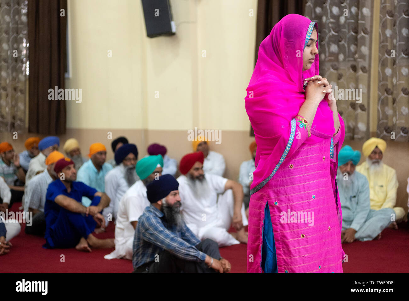 Sikh centre of new york hi-res stock photography and images - Alamy