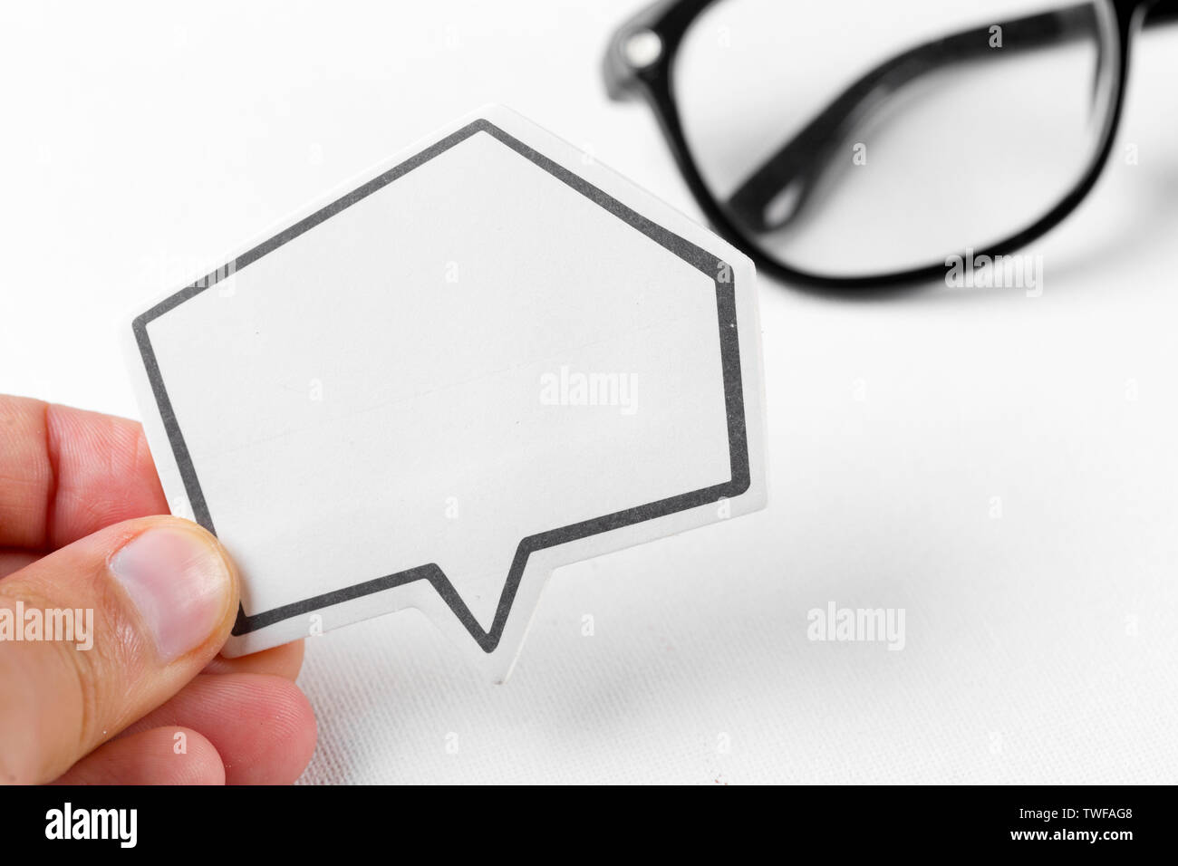 Social Media Chat Concept. Blank empty chat bubble for text Stock Photo ...