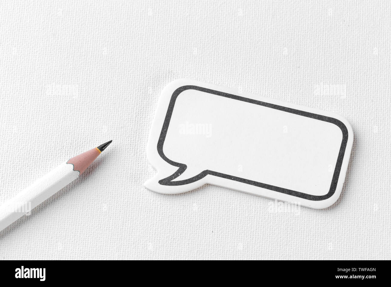 Social Media Chat Concept. Blank empty chat bubble for text Stock Photo ...