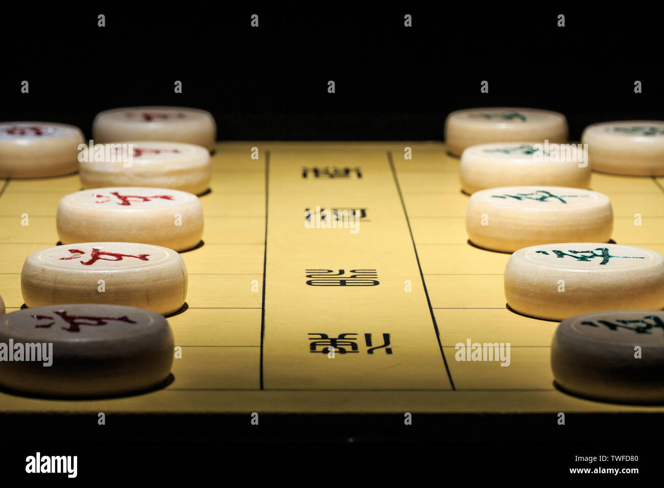 Video chess hi-res stock photography and images - Alamy