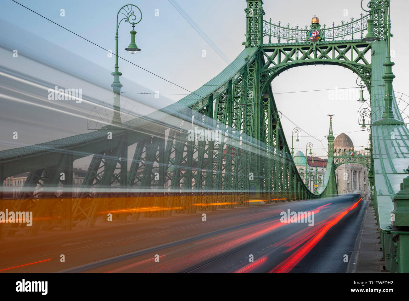 Dawn on the bridge hi-res stock photography and images - Alamy