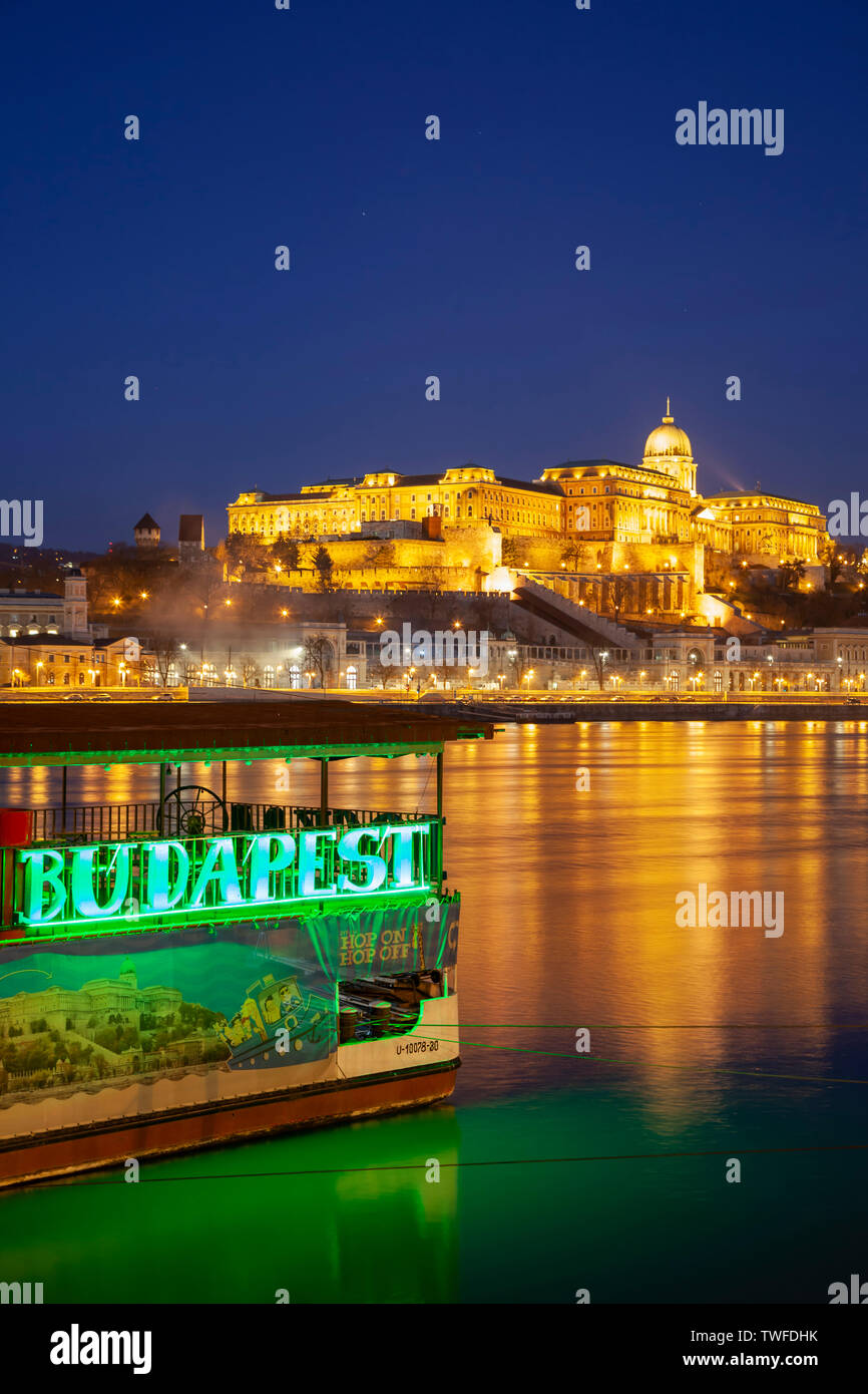 Buda Castle seen across the Danube in Budapest at night Stock Photo - Alamy