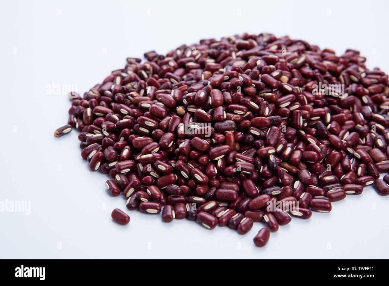 Red cowpeas hi-res stock photography and images - Alamy