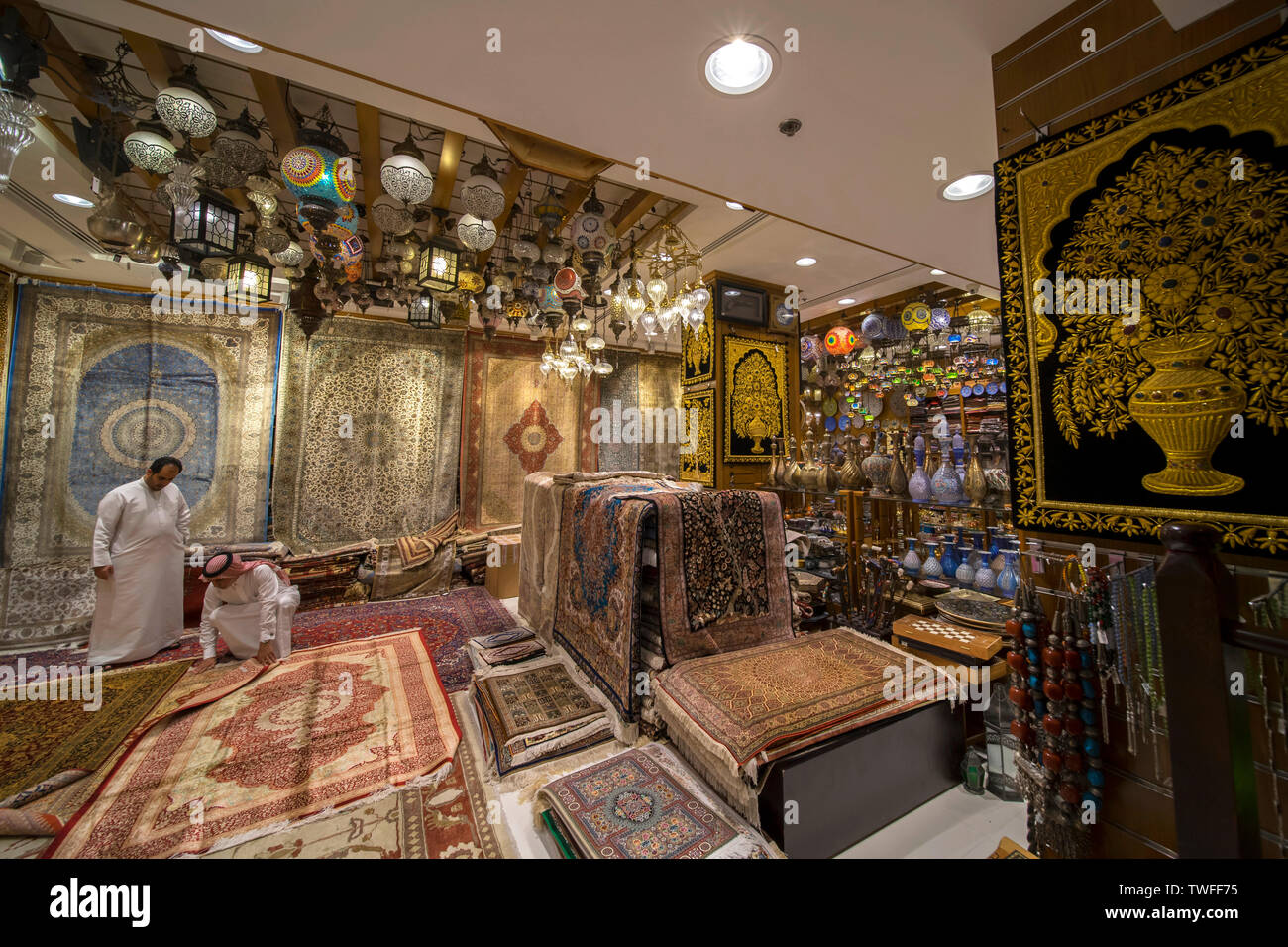 Arabian merchants hi-res stock photography and images - Alamy