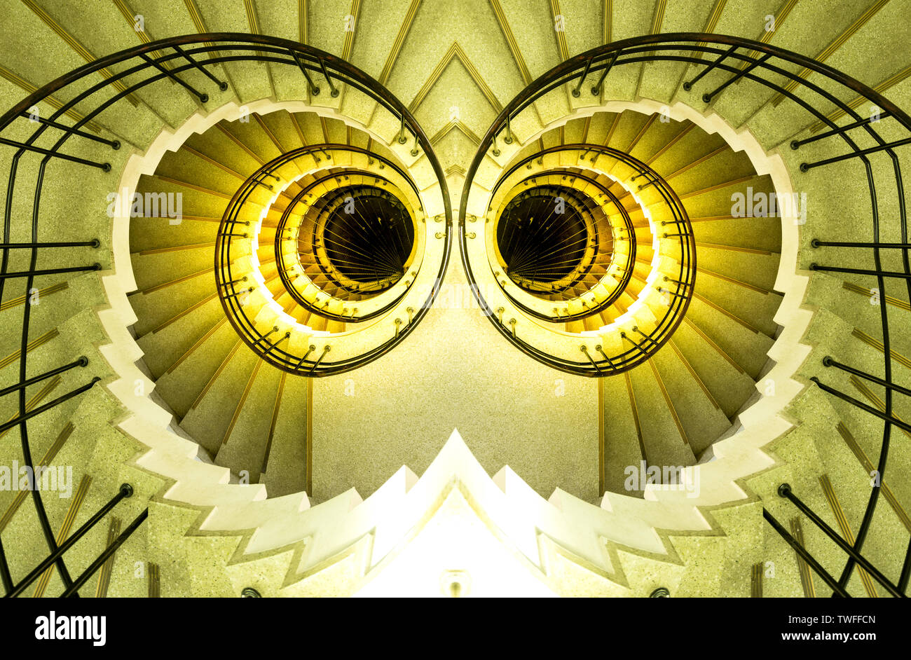 Symmetrical spiral staircase hi-res stock photography and images - Alamy