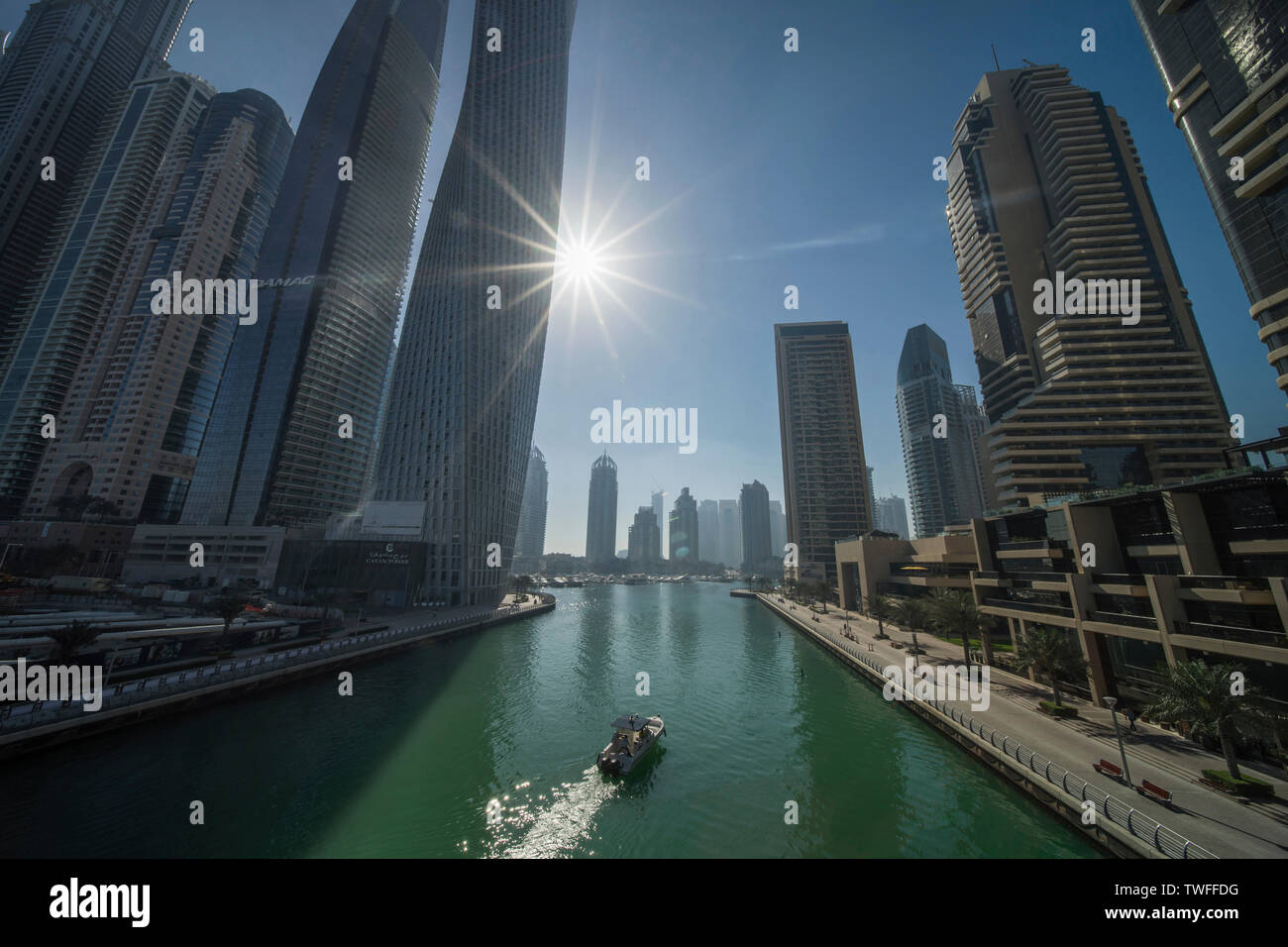 Arabian sun hi-res stock photography and images - Alamy