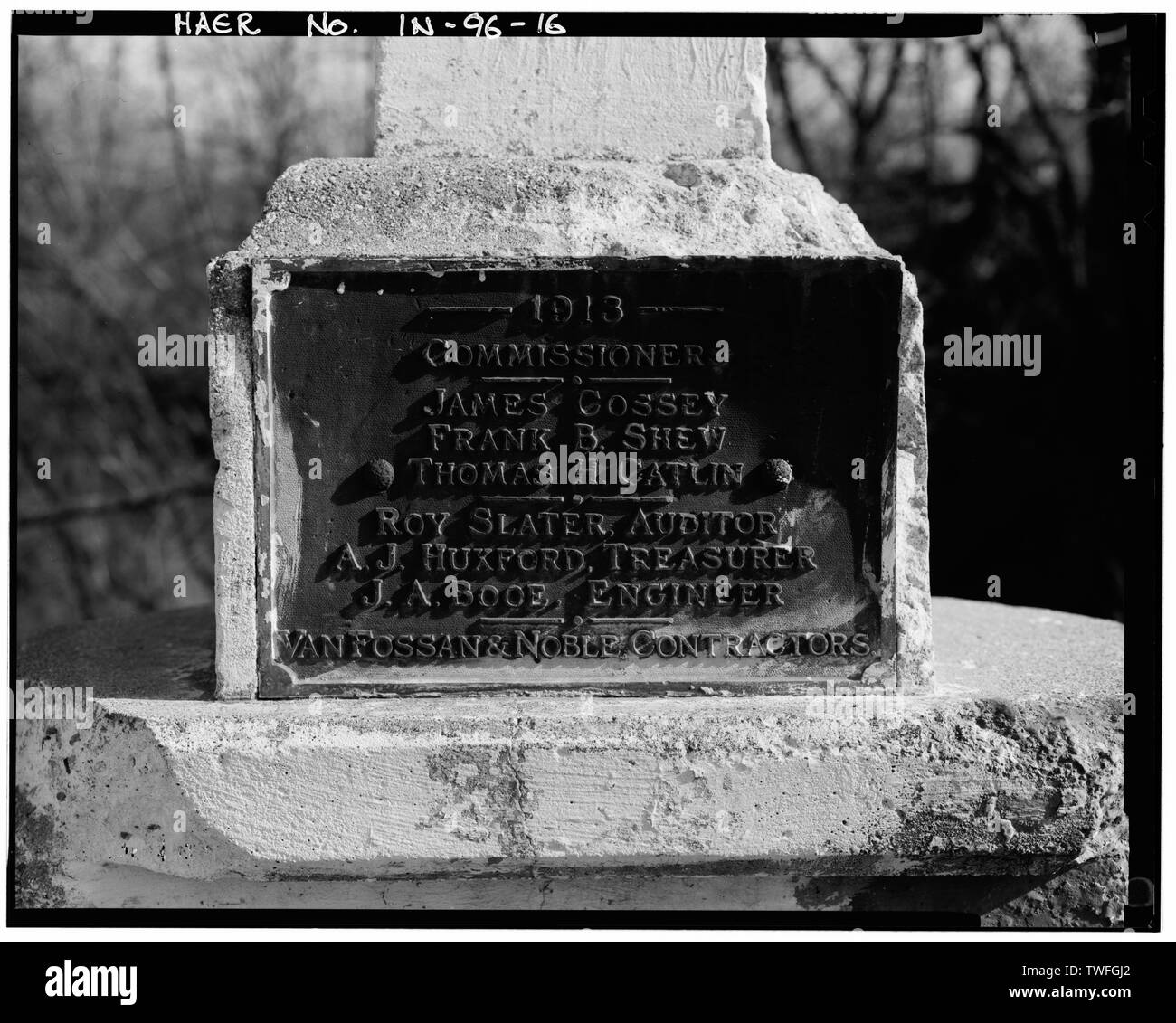 Bridge corner detail Cut Out Stock Images & Pictures - Alamy