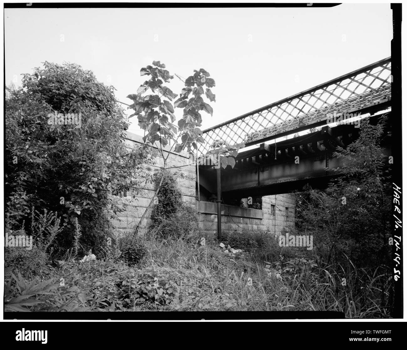 Gerber girder bridge hi-res stock photography and images - Alamy