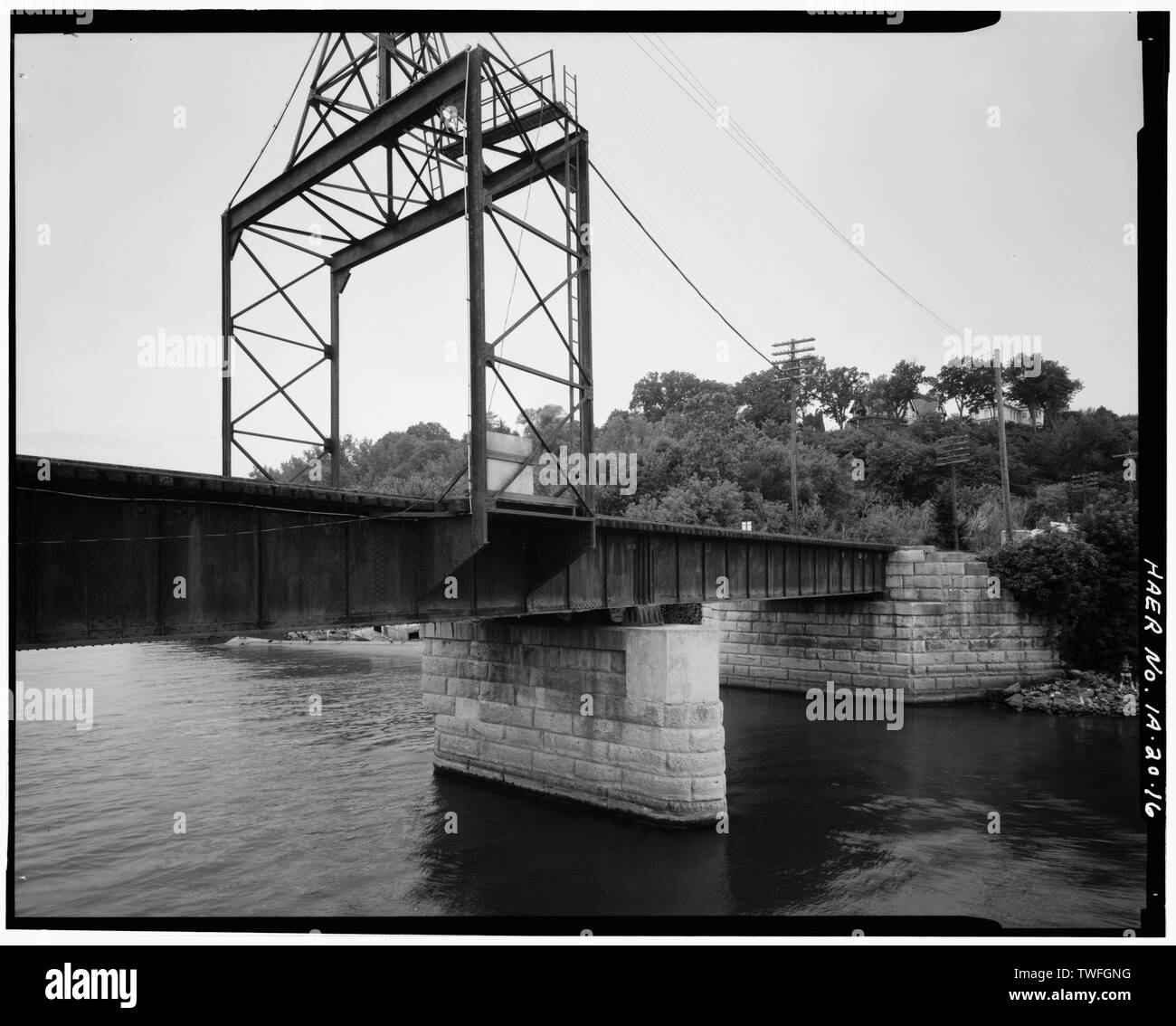 Plate girder bridge hi-res stock photography and images - Alamy