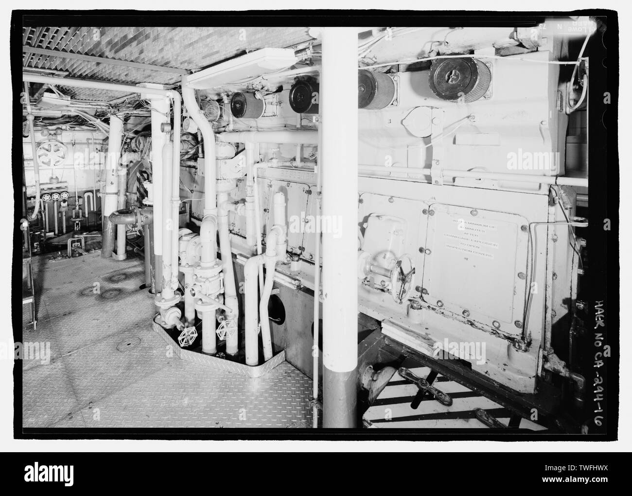 Starboard engine hi-res stock photography and images - Alamy