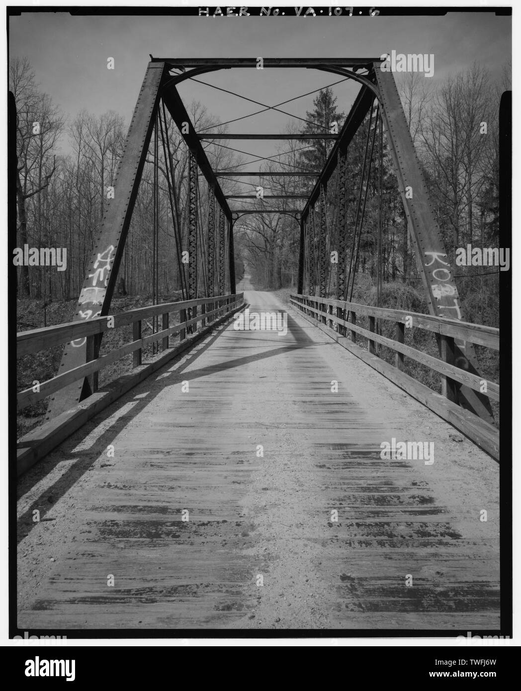 Bridge keystone Black and White Stock Photos & Images - Alamy