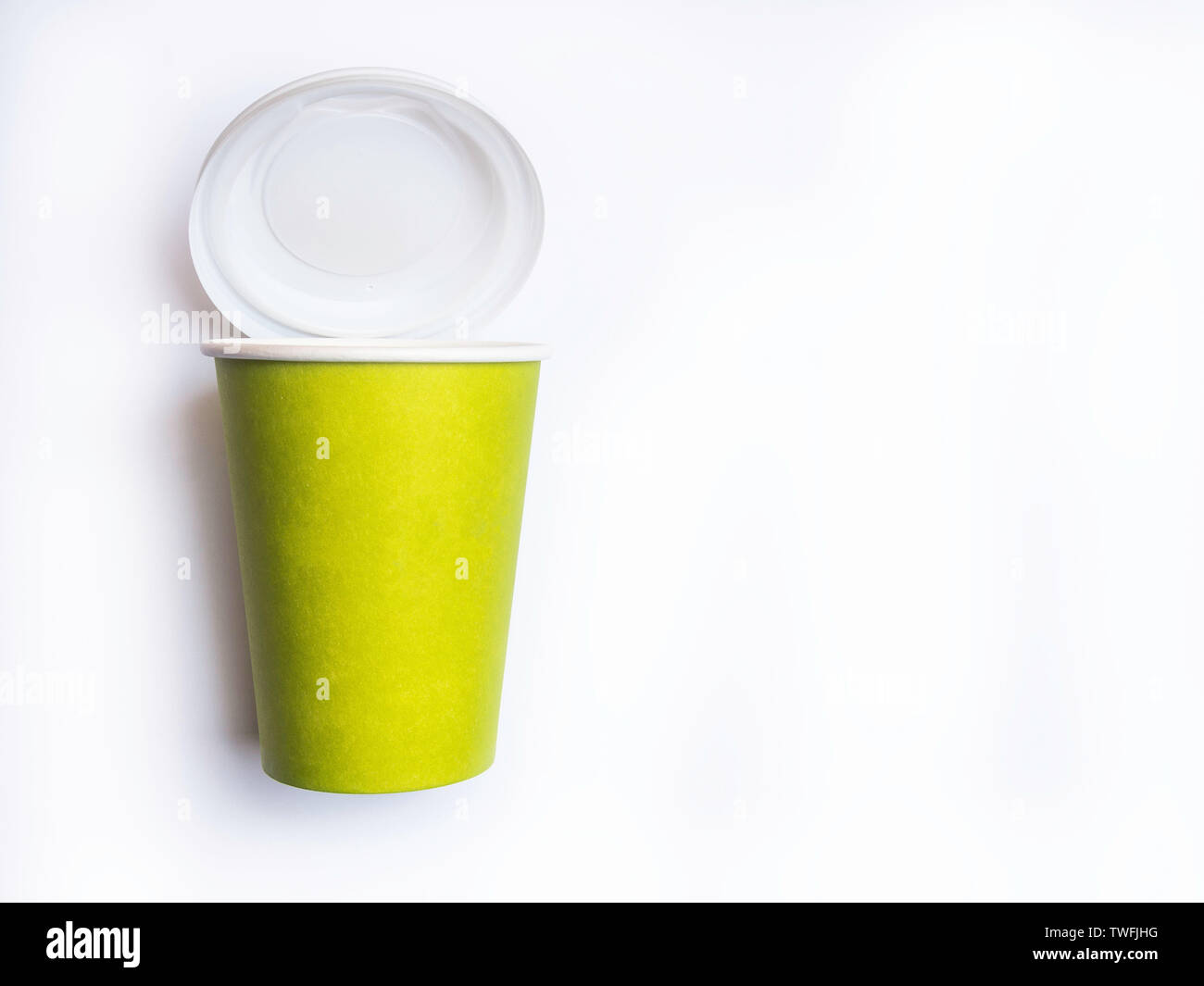 disposable paper cup isolated. Clipping path - Image Stock Photo - Alamy